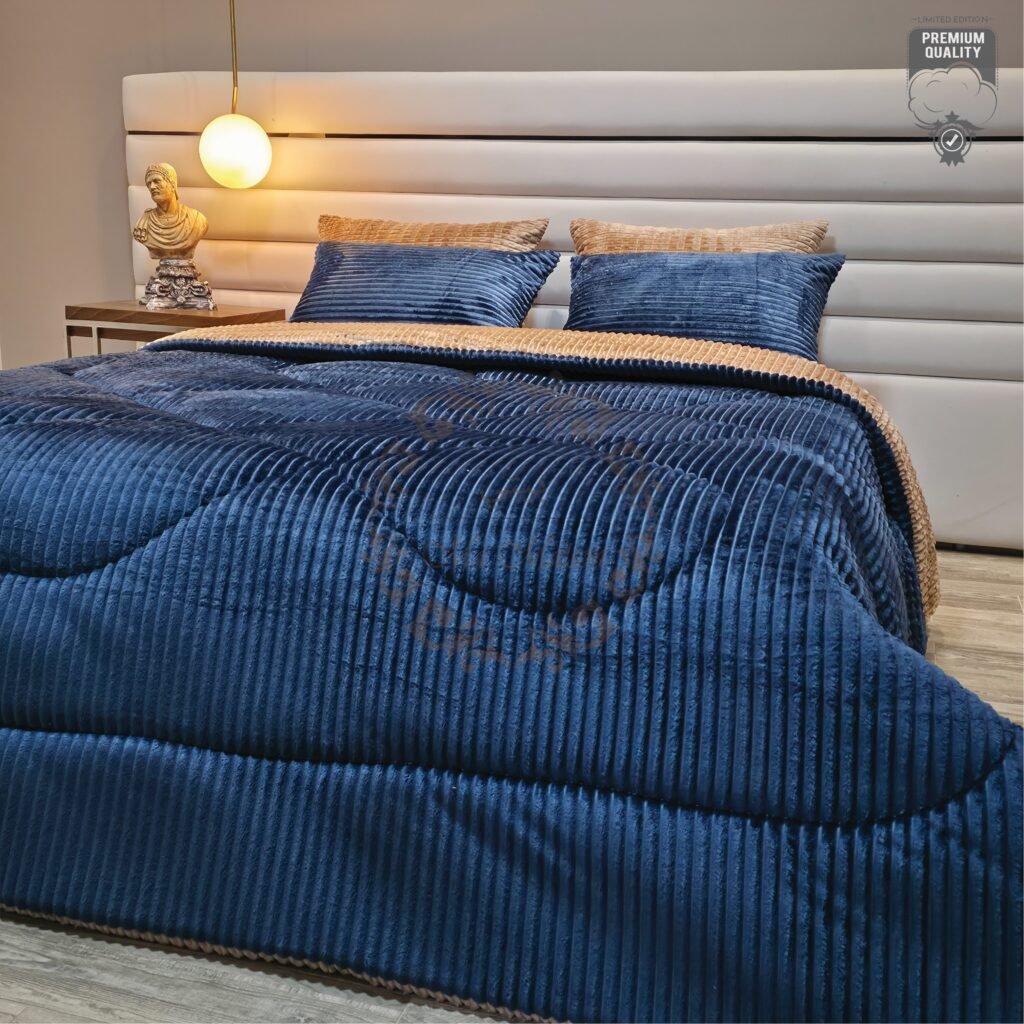 Couvre-lit Polaire 2 Places – Bleu Profond & Beige Ondine